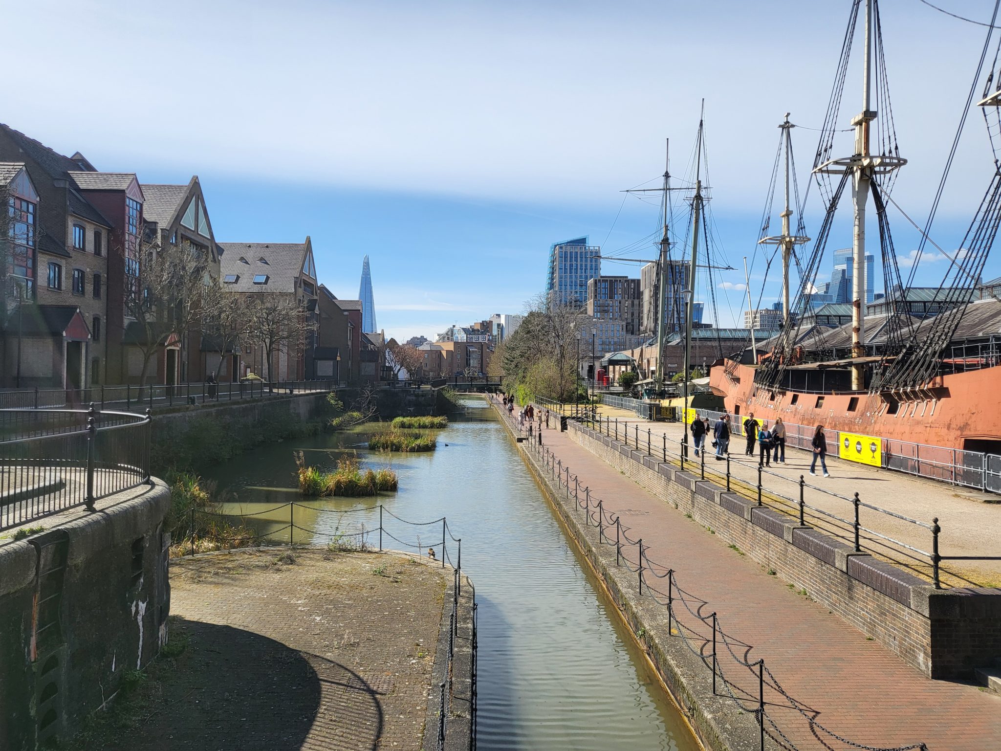 A Portrait of Old Wapping – russellcroft.net