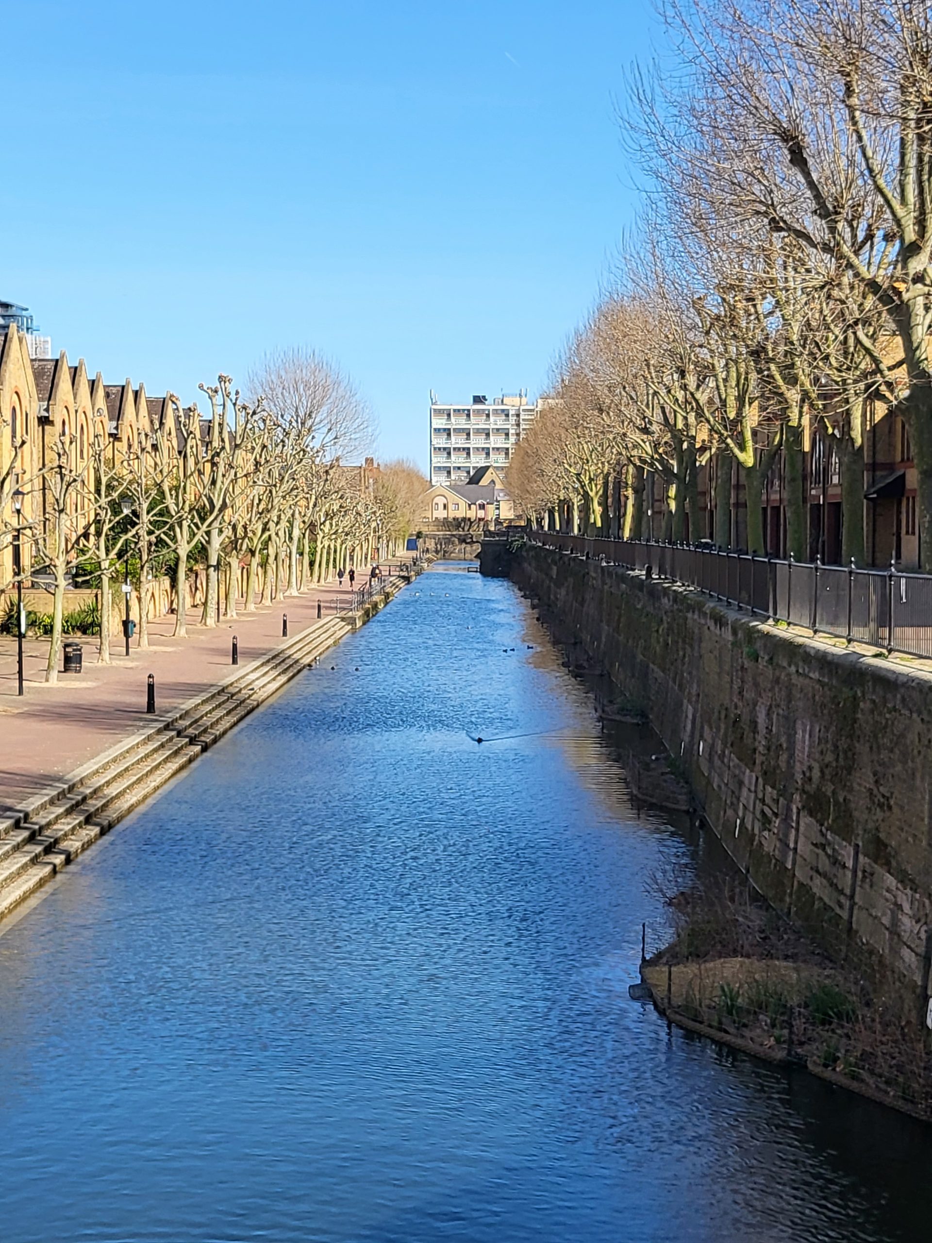 A Portrait of Old Wapping – russellcroft.net